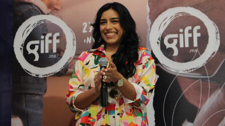 «No sé si podría hacer otra cosa en la vida que actuar»: Adriana Paz en ...